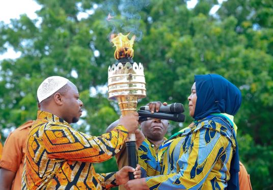 Dar es Salaam hands over the Uhuru Torch to Tanga Region - Upendo News ...